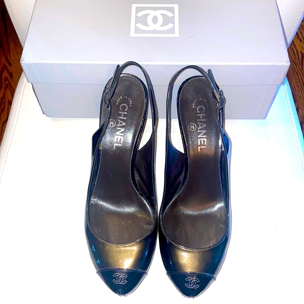 Chanel Platform Pumps - Gem